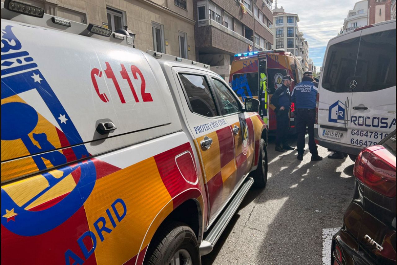 Veteran Spanish conservative politician shot in face in Madrid street