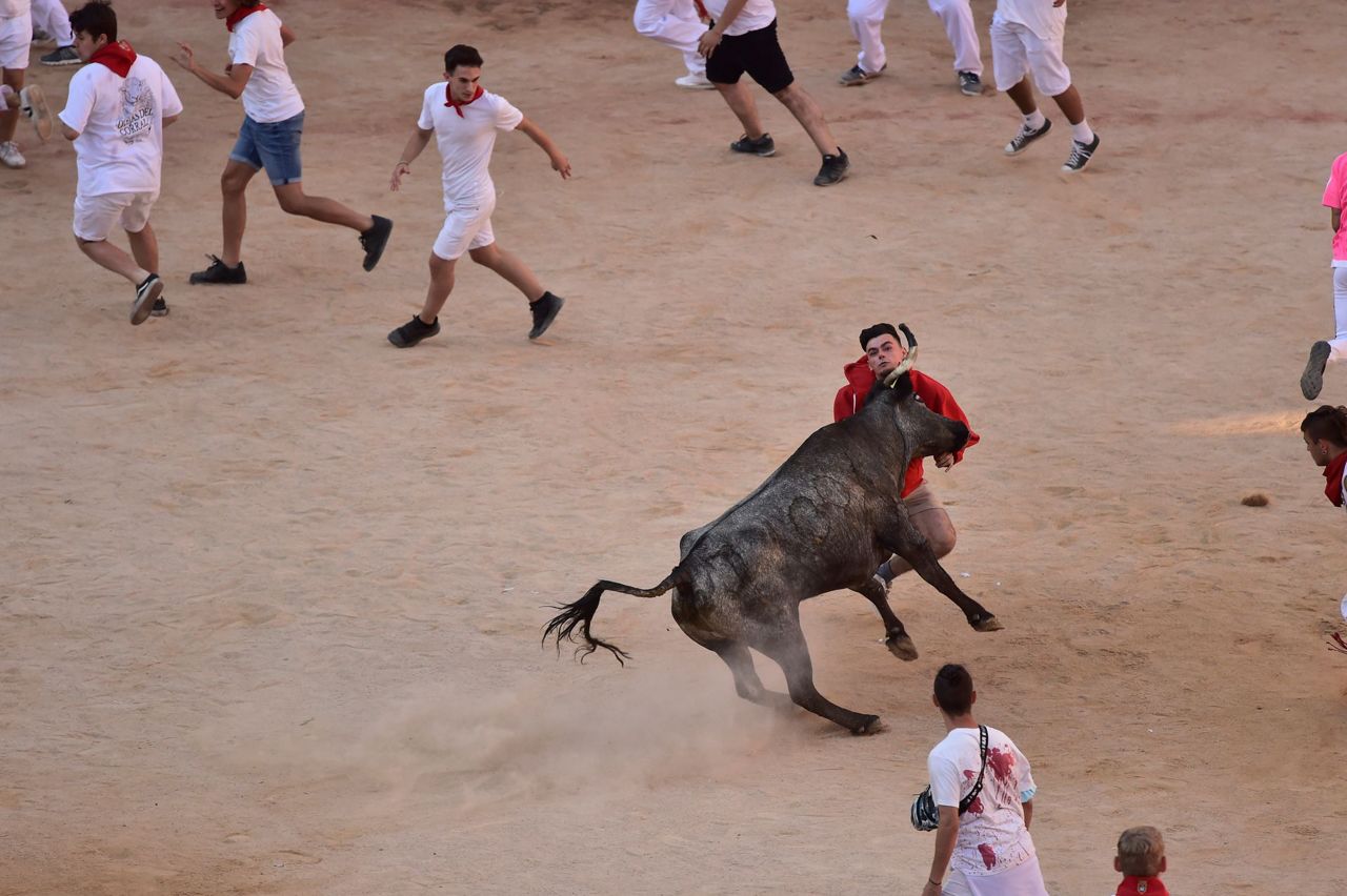 Spain's running of the bulls: 6 hurt, no gorings in Pamplona
