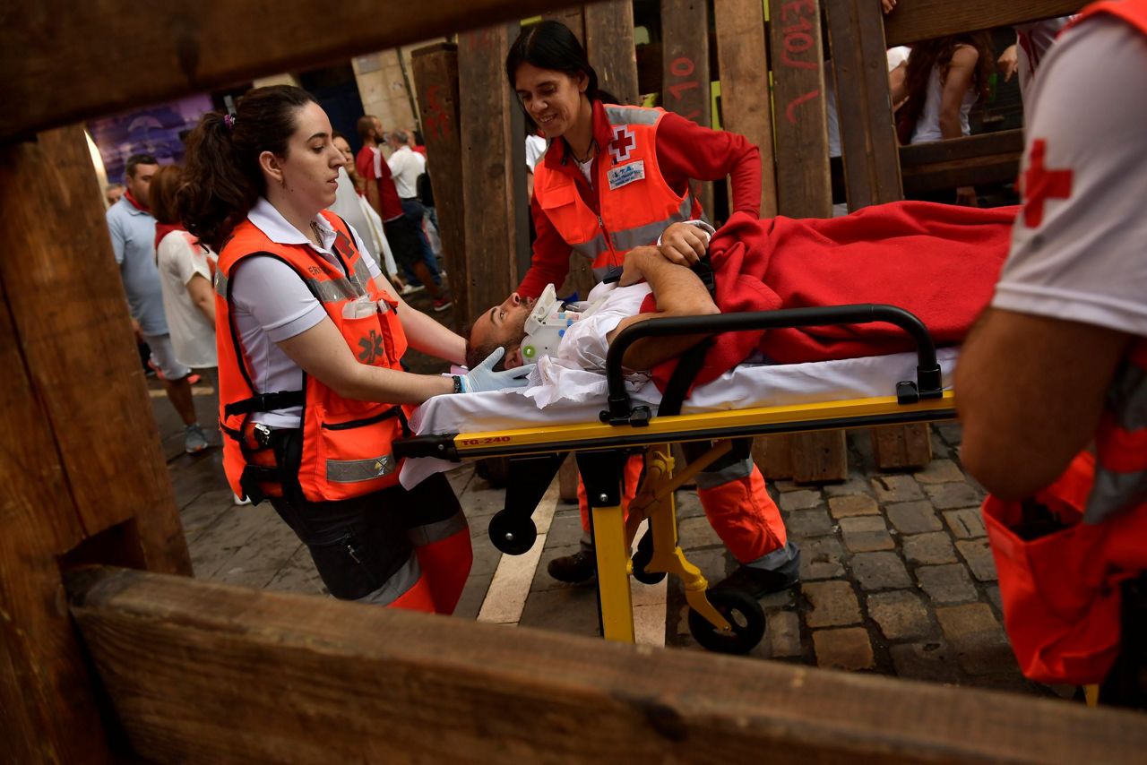 6 people injured in fastest San Fermin bull run of the year