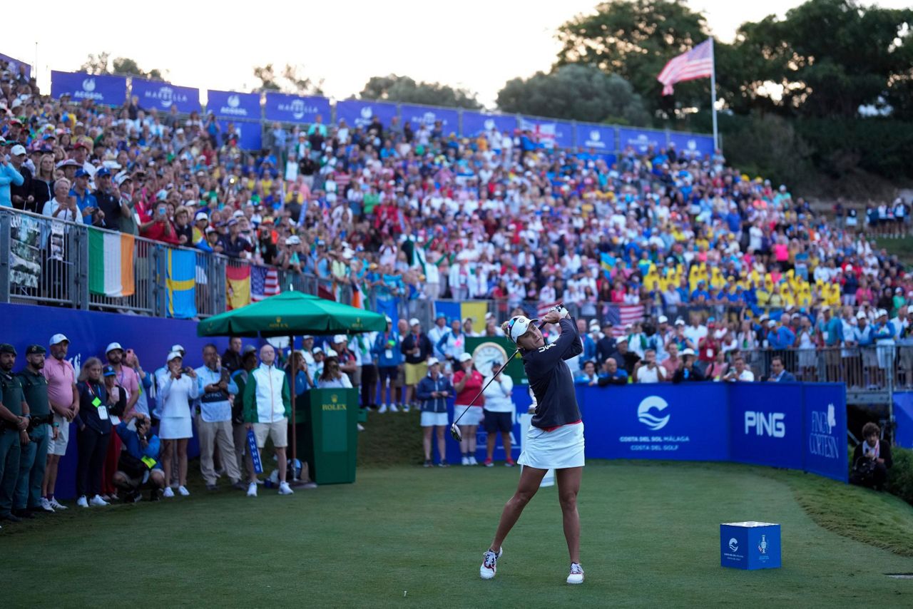 US sweeps favorite Europe to take 4-0 lead in opening session at ...