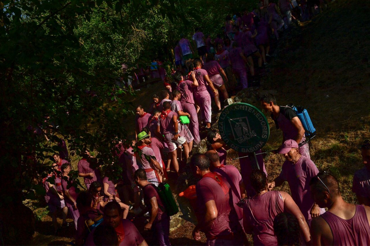 AP PHOTOS: Spanish town hosts annual wine battle