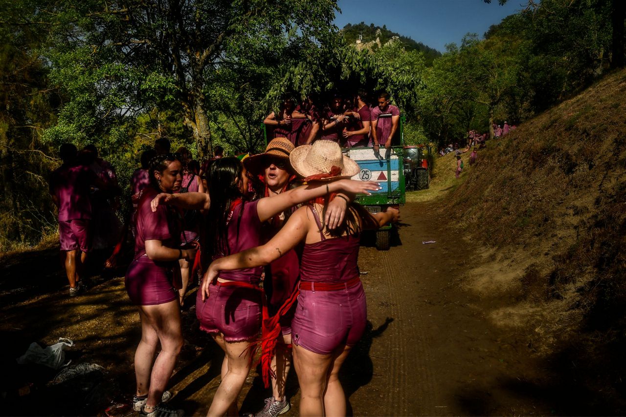 AP PHOTOS: Spanish town hosts annual wine battle