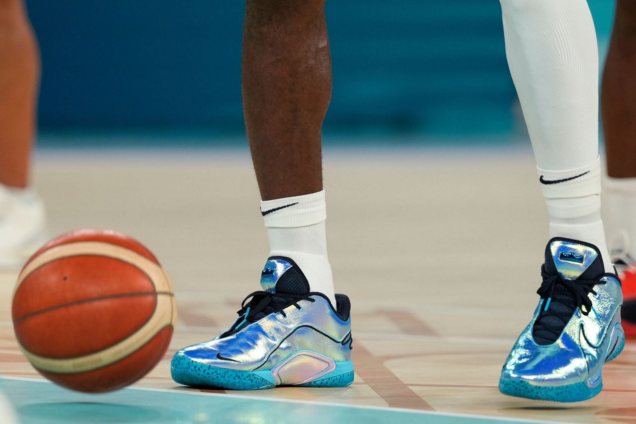 The surprising complexity behind the squeak of basketball shoes on ...