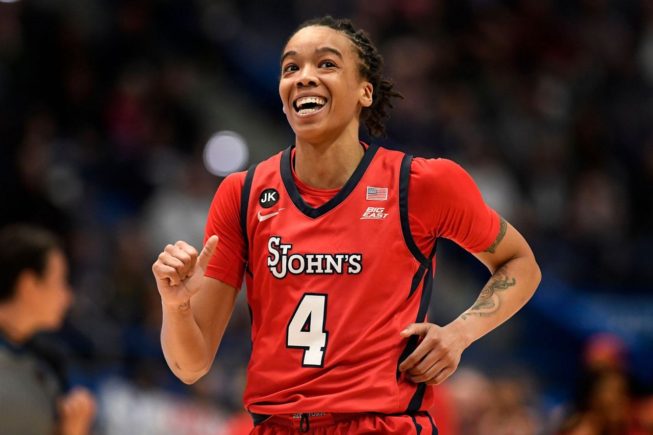 Patterson, Bailey lead St. John's to upset of No. 4 UConn