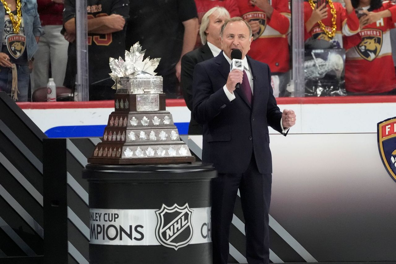 Connor McDavid wins Conn Smythe as playoff MVP despite Oilers losing ...
