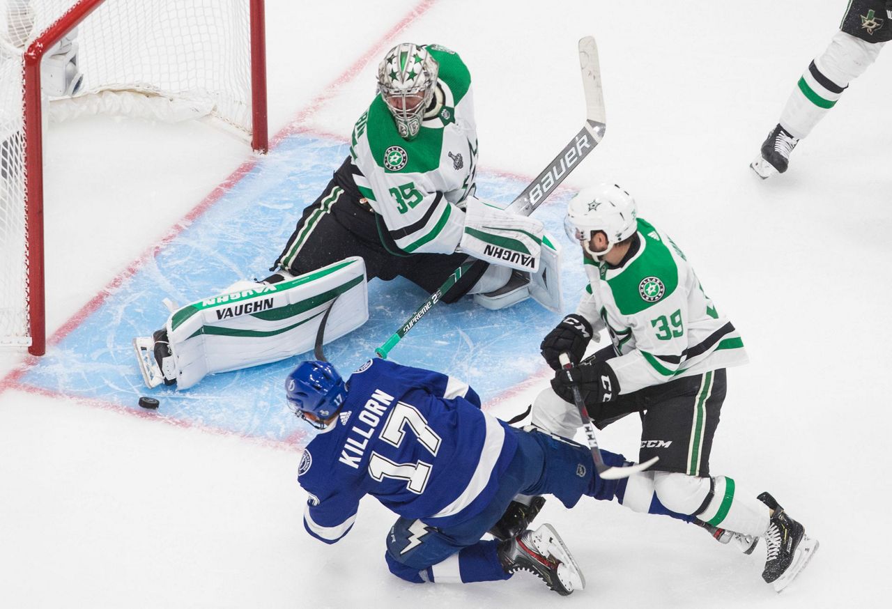 Stanley Cup on display for Stars-Lightning Game 1 of final