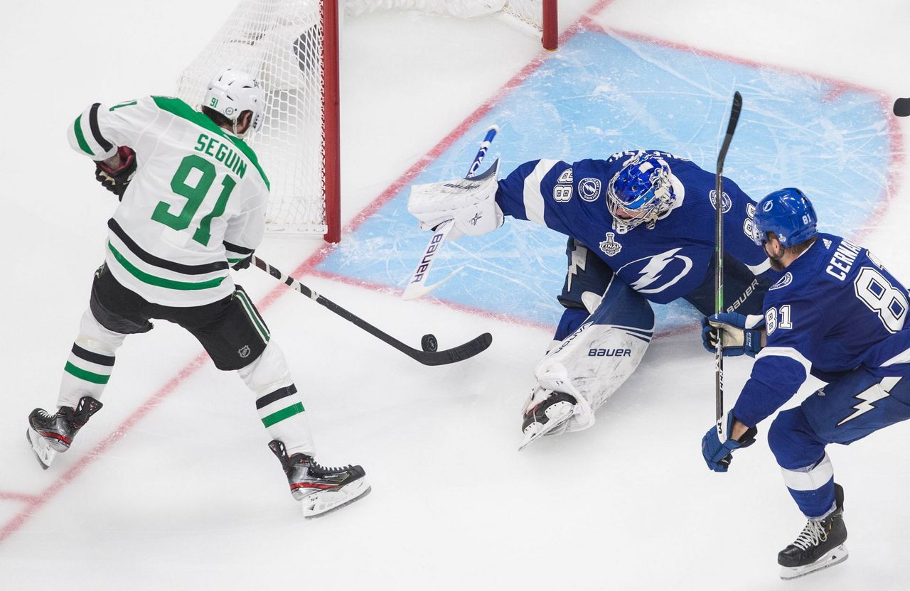 Stanley Cup on display for Stars-Lightning Game 1 of final