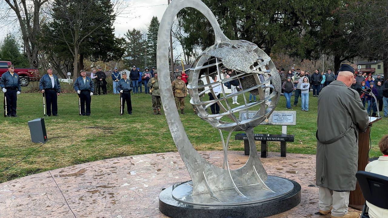Fort Atkinson introduces WWll memorial to McCoy Park