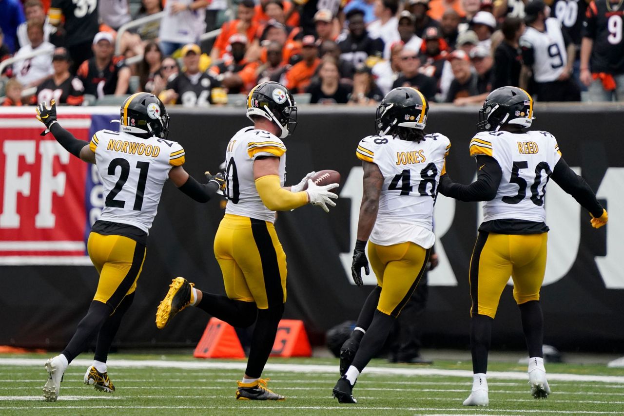 Steelers get late FG in OT after Watt injured vs Bengals