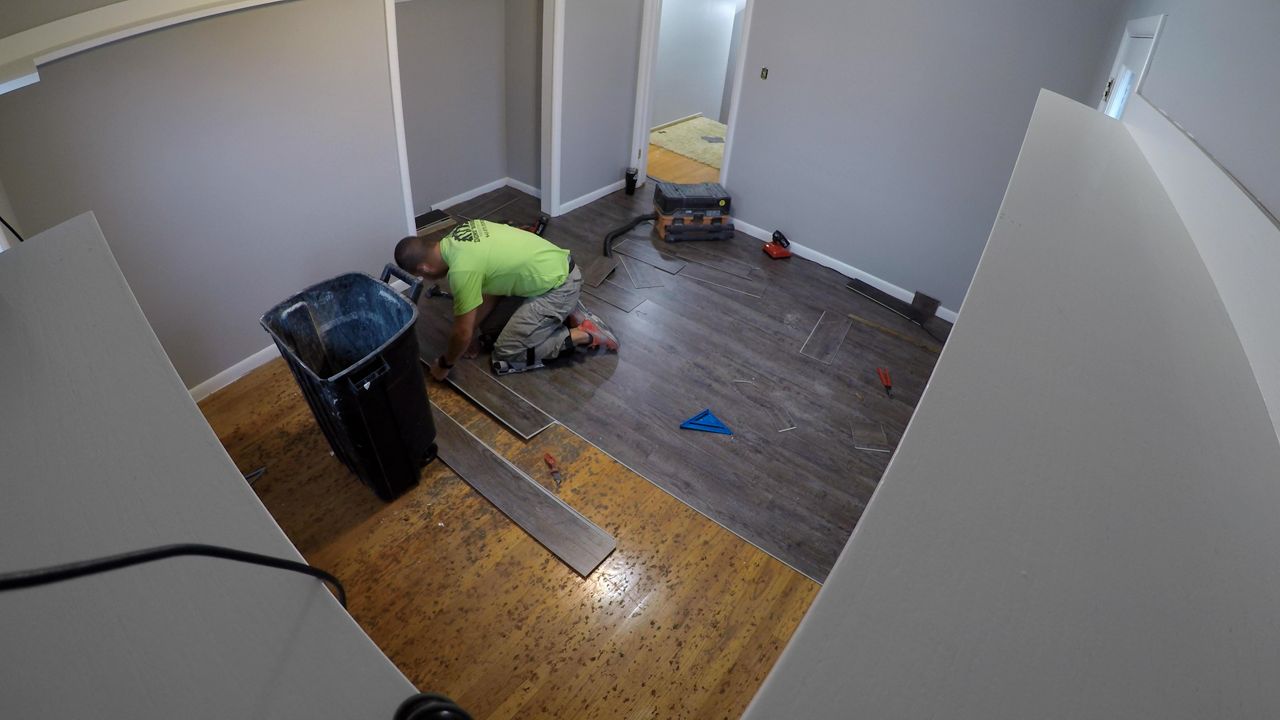 Artist keeps history alive with mural at UW-Stevens Point