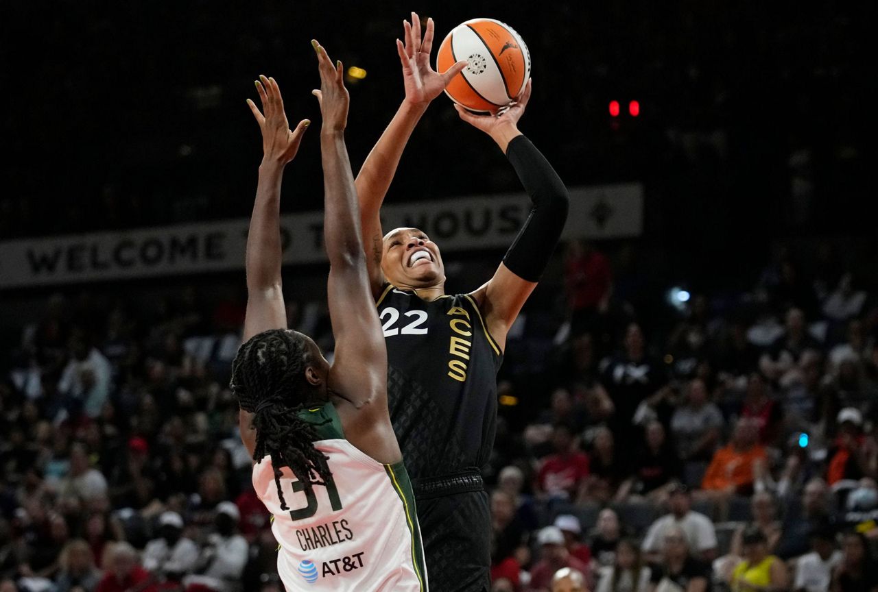 Lloyd has 26, sends Storm over Aces in WNBA semis opener