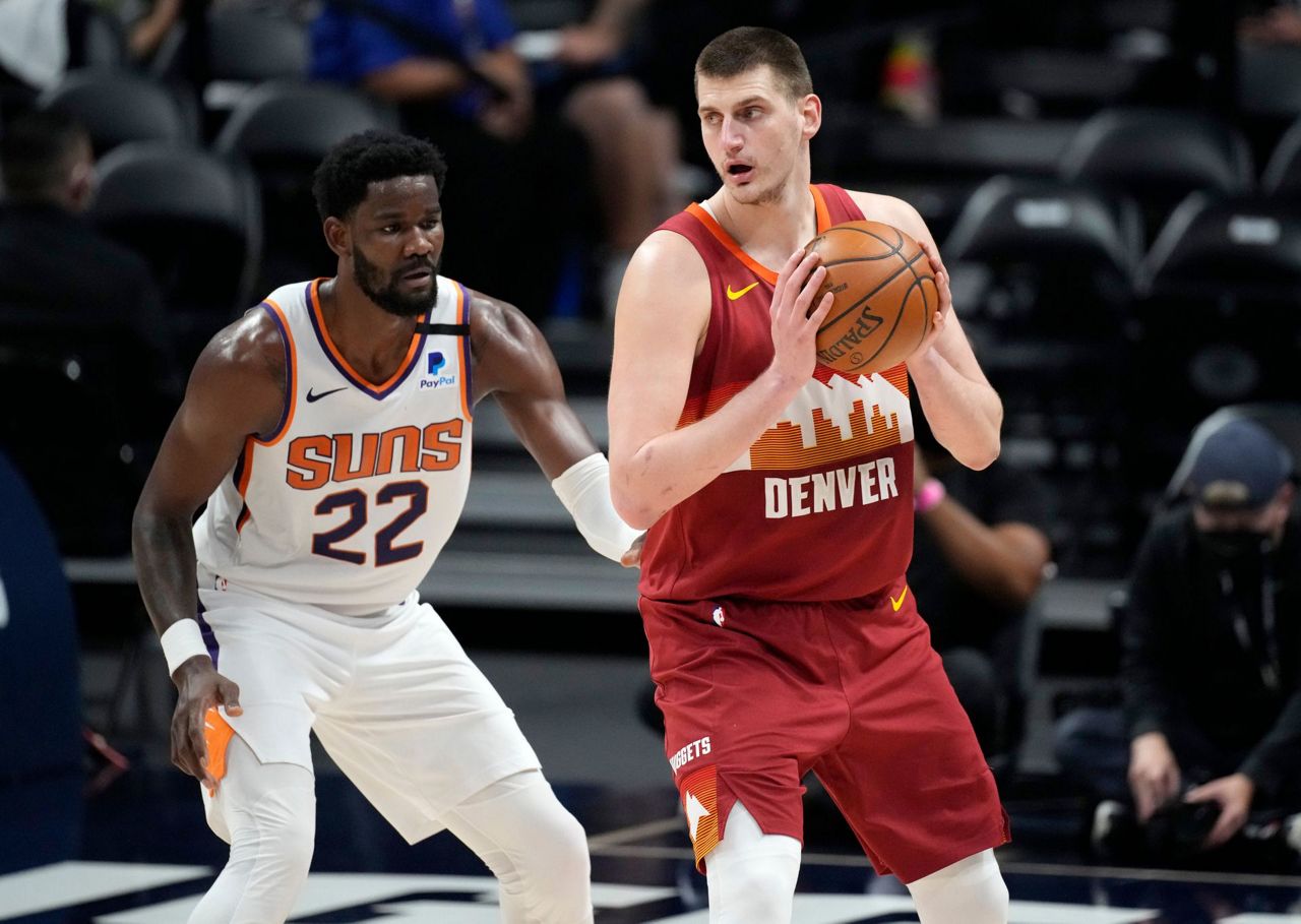 MVP Nikola Jokic ejected, Suns sweep Nuggets 125-118