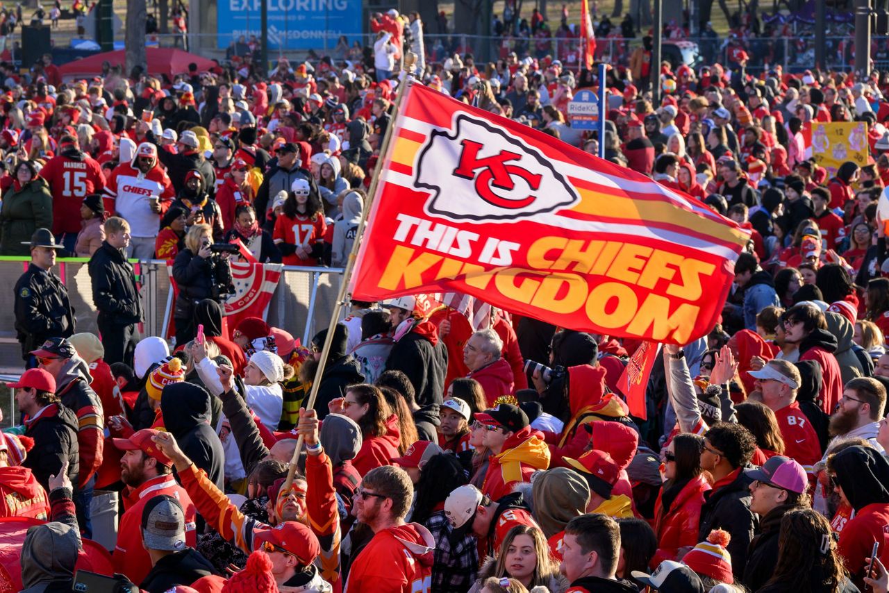 Kansas City turns red as Chiefs celebrate 3rd Super Bowl title in 5 ...