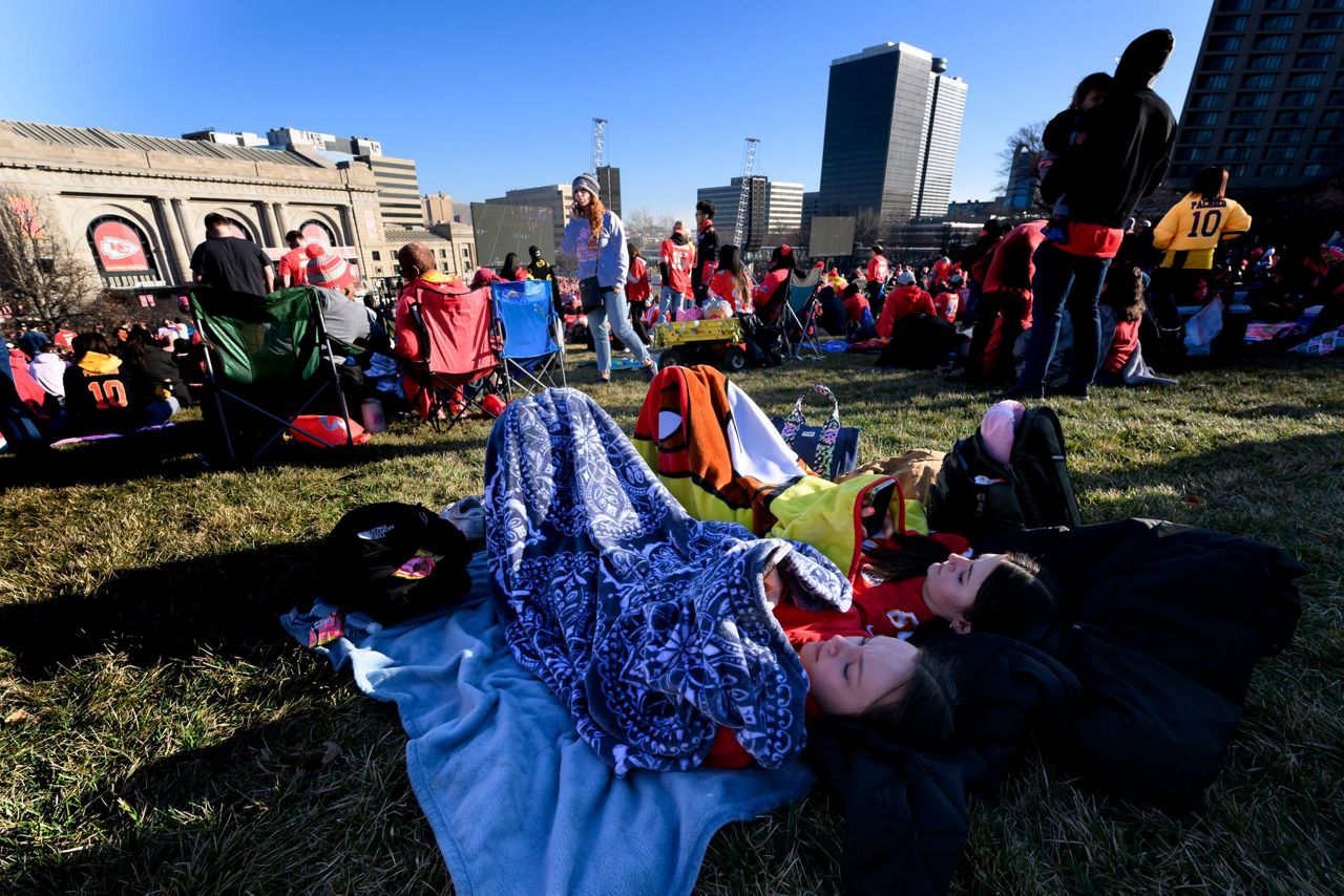 Kansas City turns red as Chiefs celebrate 3rd Super Bowl title in 5 ...