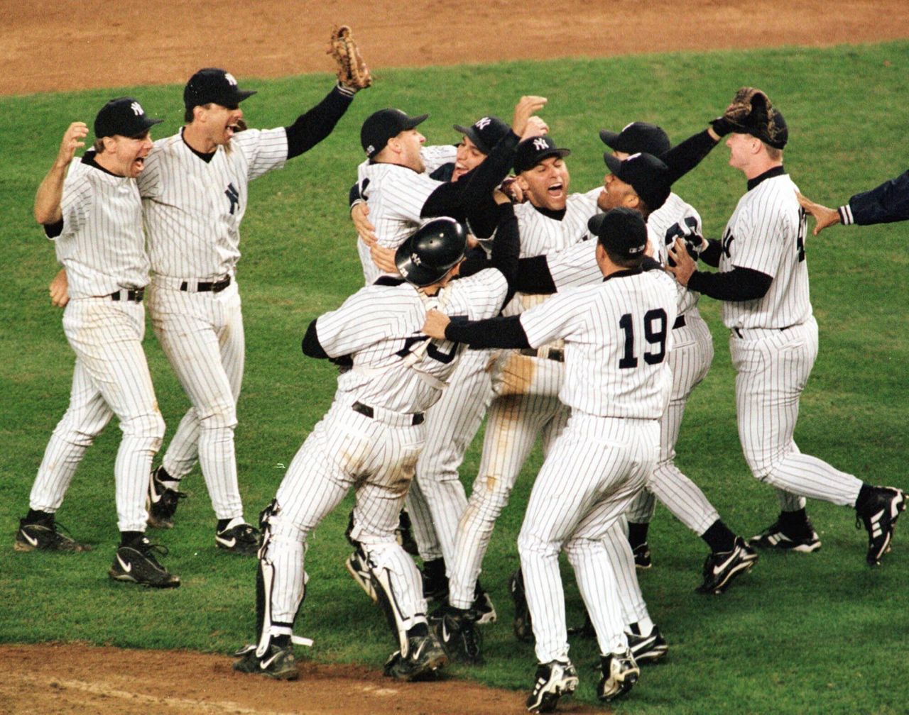 Chiefs look to join the Shaq-Kobe Lakers, Yankees and Michael Jordan ...