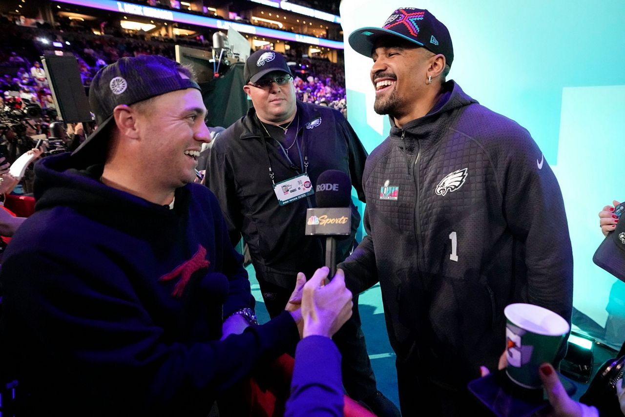 Super Bowl opening night returns with circus atmosphere