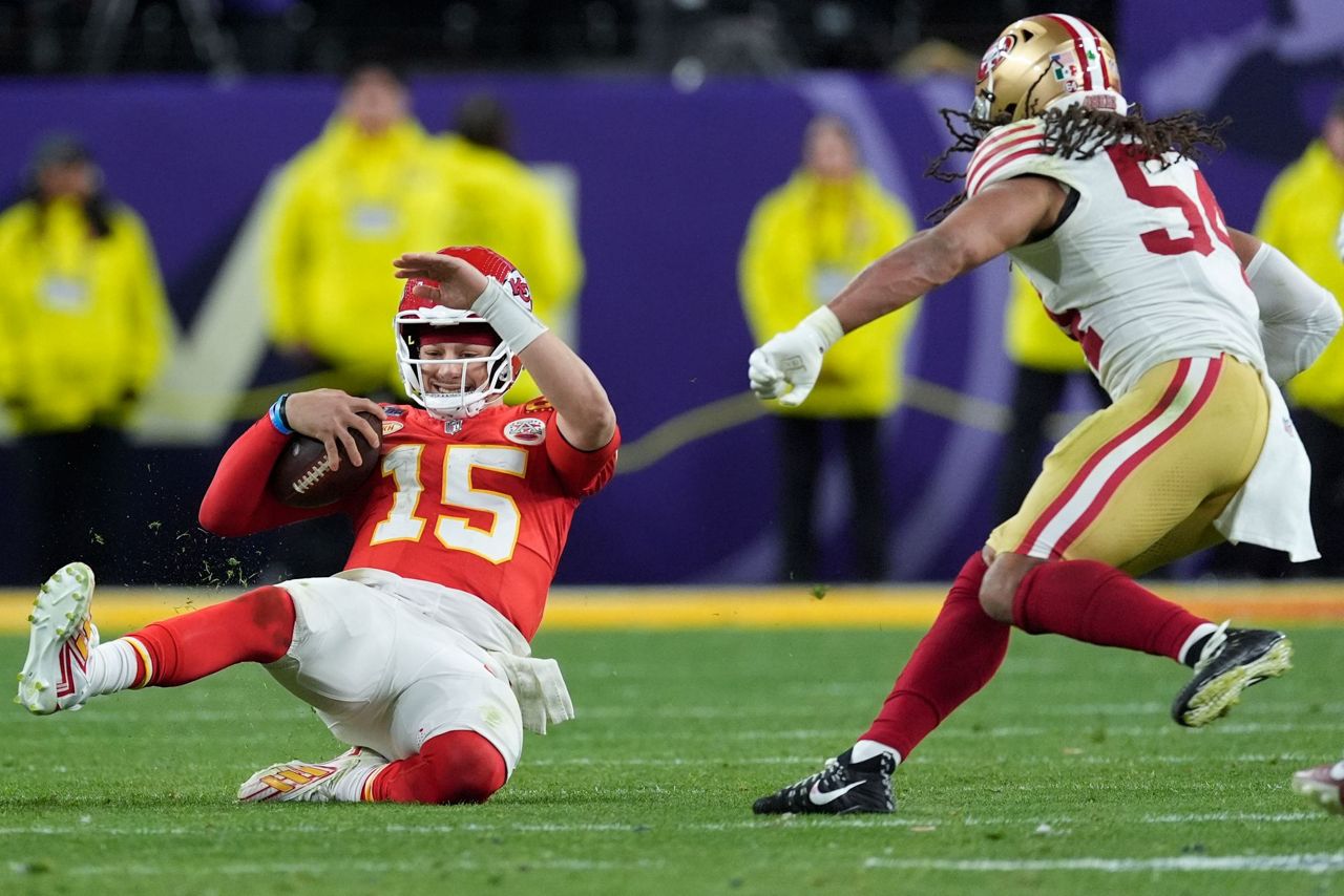 Super Bowl star: Mahomes leads Chiefs to comeback 25-22 win over 49ers ...