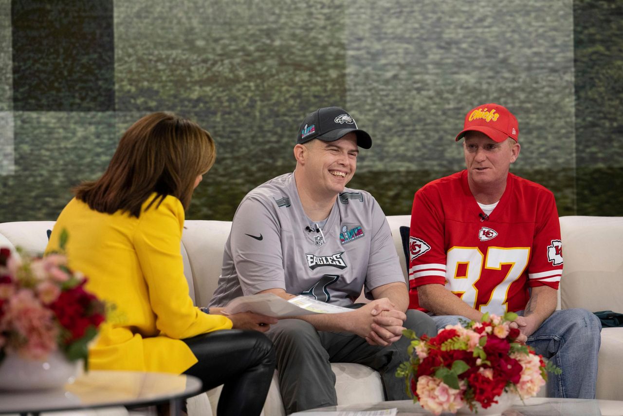 Marines, bonded by kidney donation, now head to Super Bowl