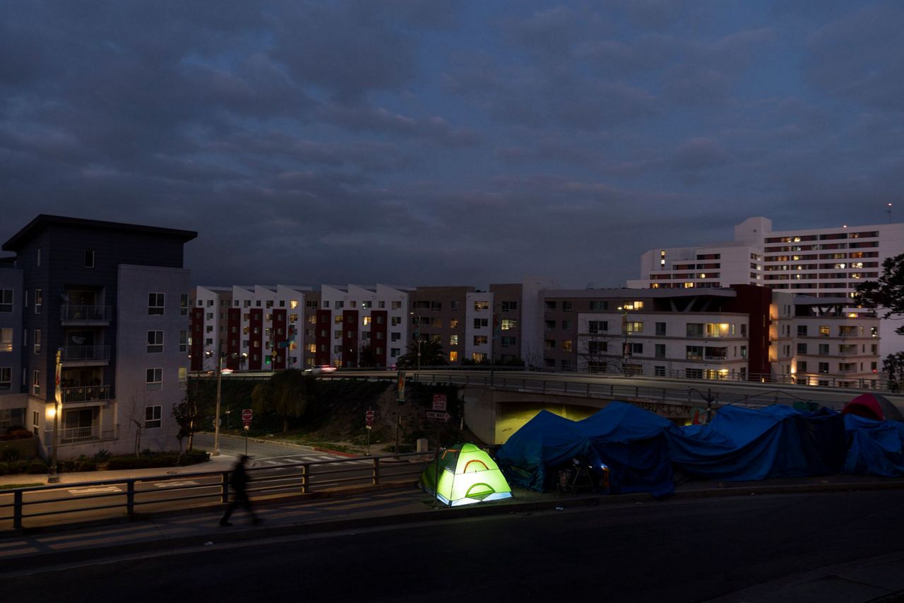 Supreme Court allows cities to enforce bans on homeless people sleeping ...