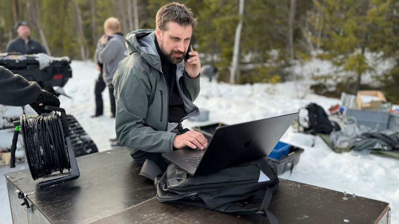 Livestream of moose migrating to summer pastures that had millions ...