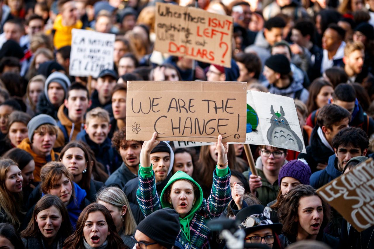 Students in Germany, Switzerland protest climate change