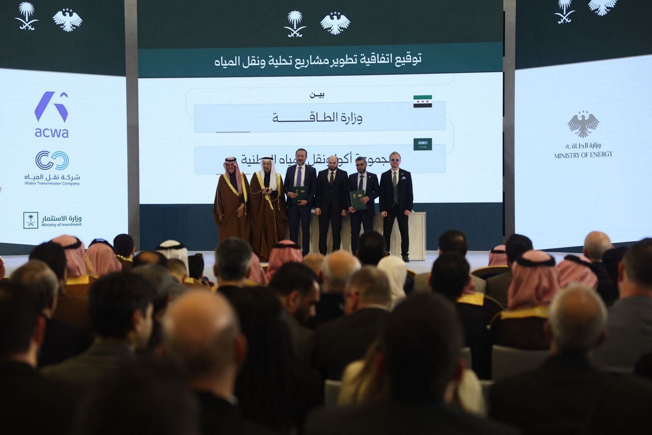 Syria and Saudi Arabia sign multibillion-dollar investment deals to ...