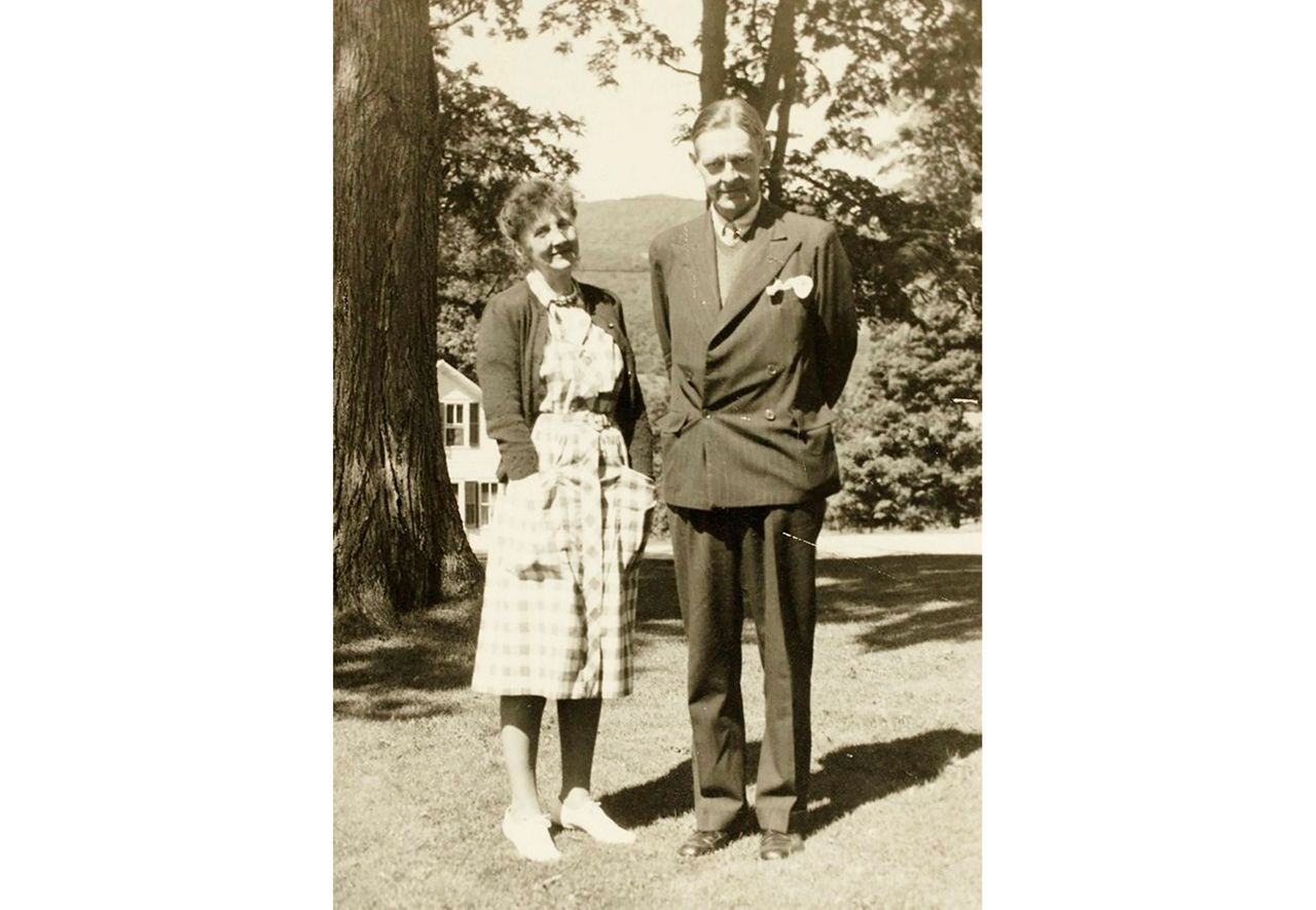 T.S. Eliot letters show love for muse but poet downplays it