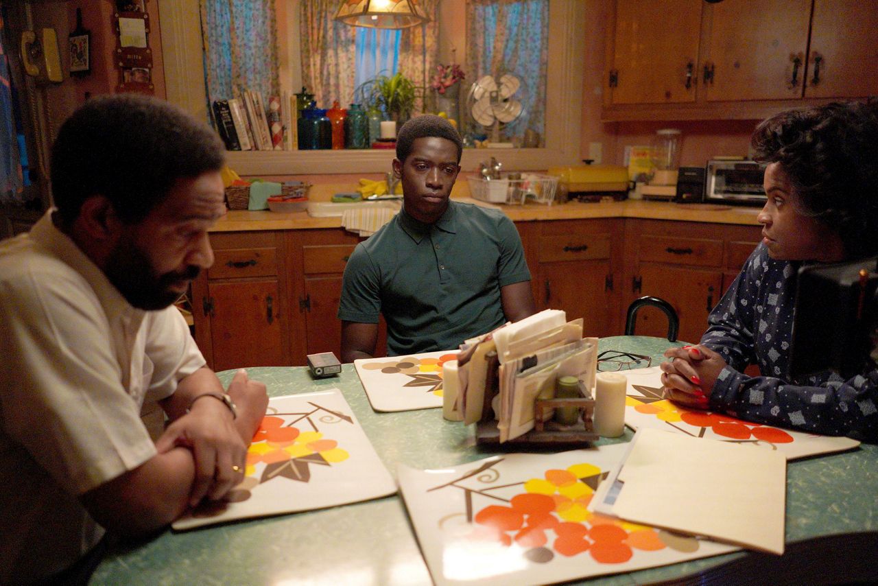 Damson Idris leads ambitious 'Snowfall' into a new season