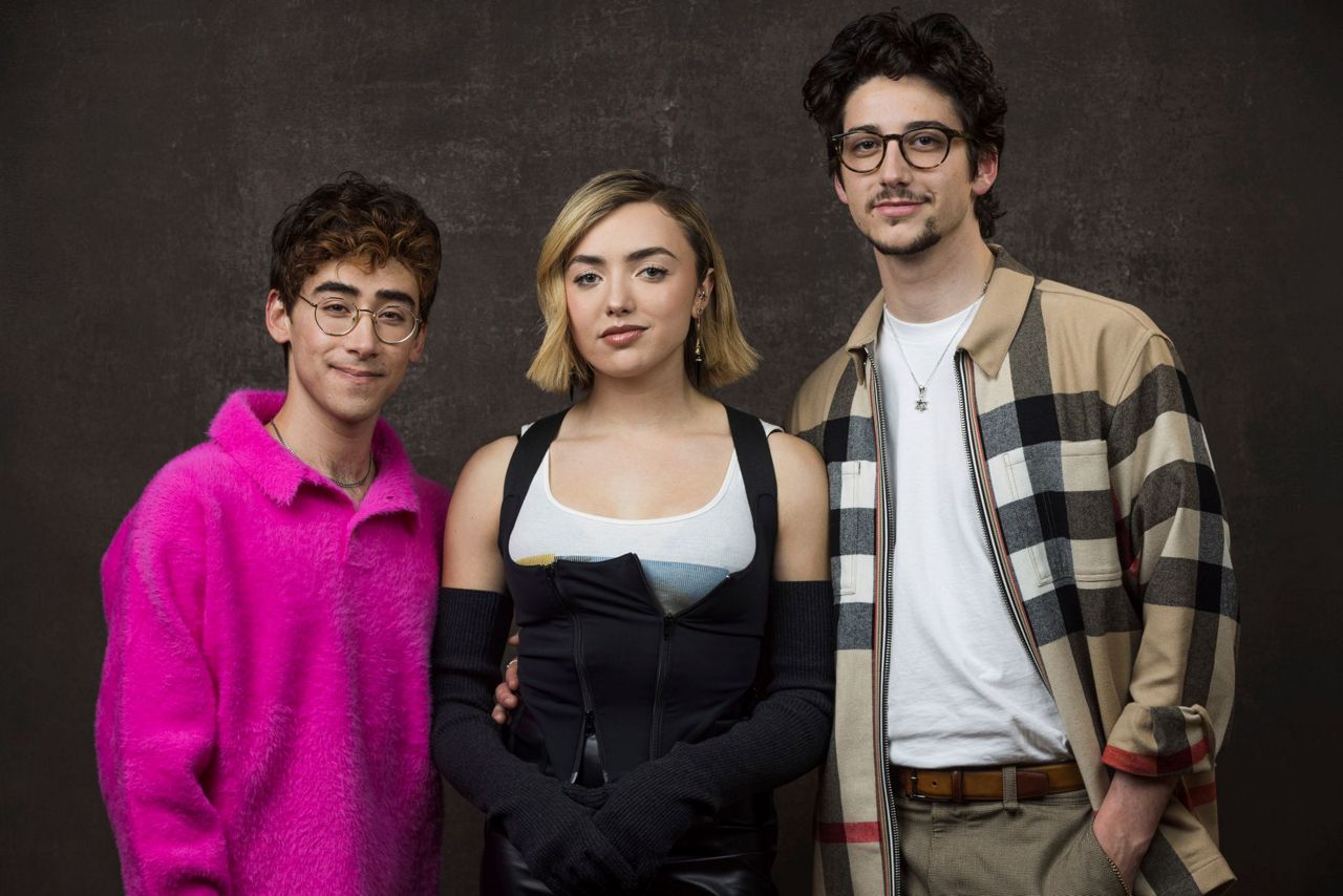 Peyton List becomes a leader thanks to 'School Spirits'