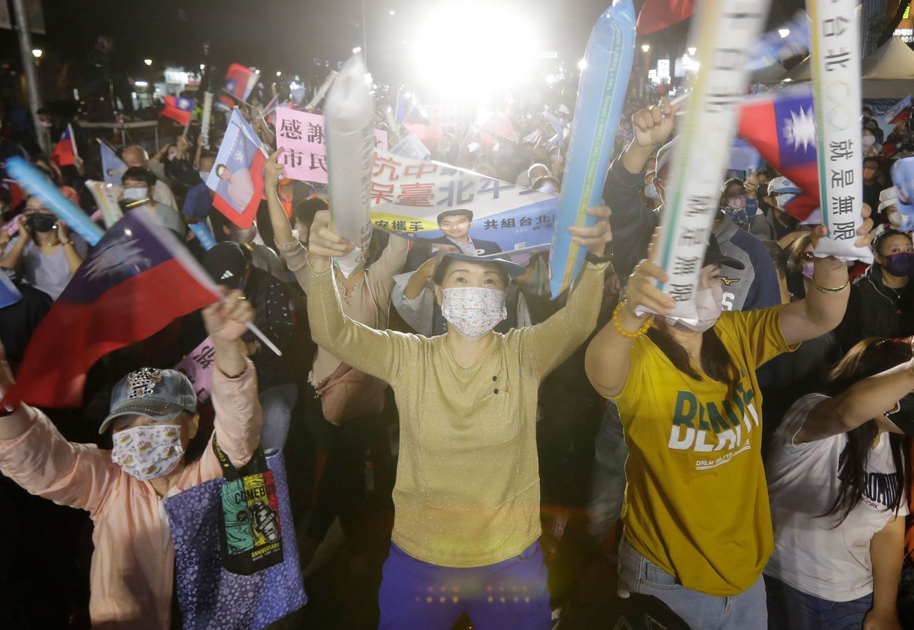 Taiwan to vote on lower voting age, mayors, city councils