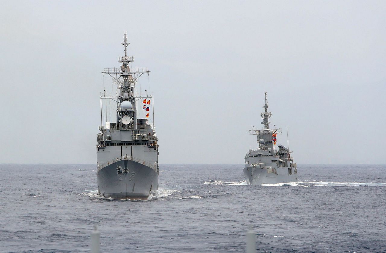 Taiwan navy holds drill amid China tensions