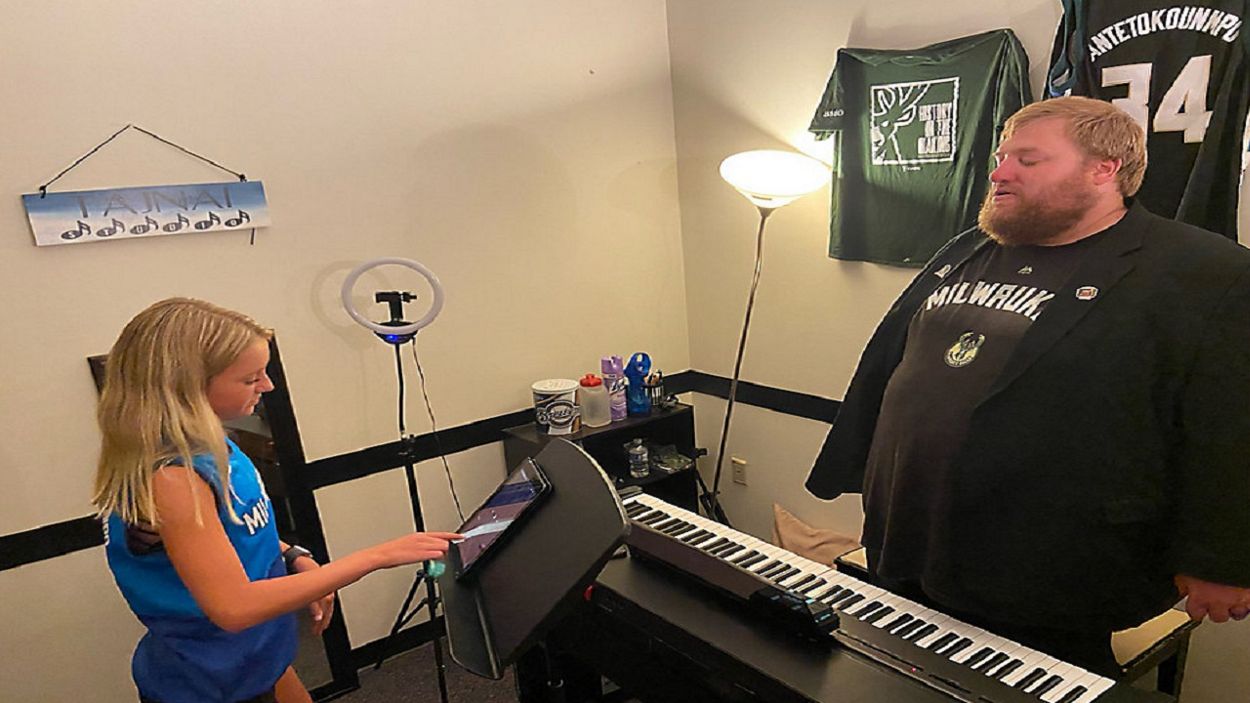 Wisconsinite set to perform in the national spotlight