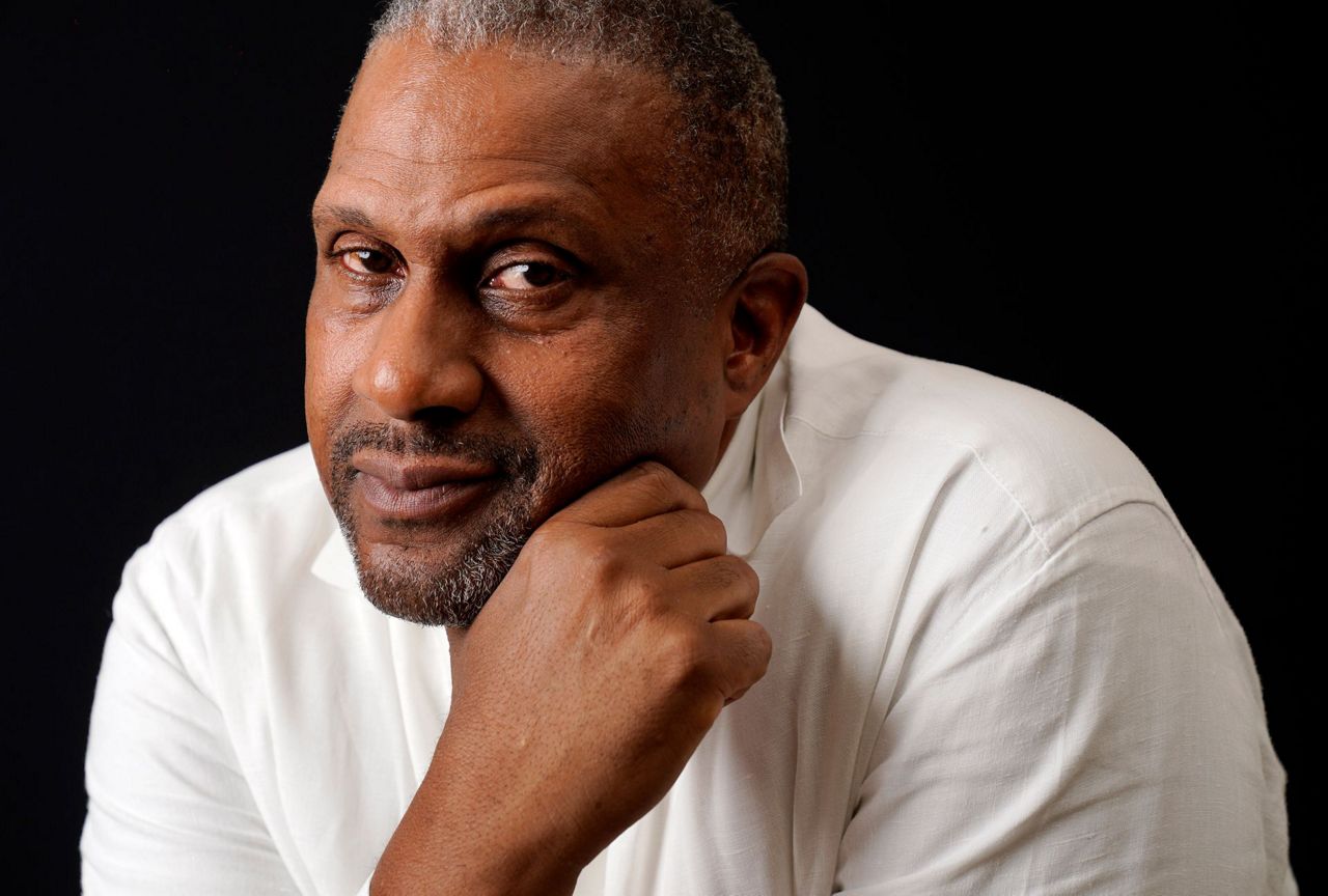 No apology: Tavis Smiley makes comeback bid after PBS firing