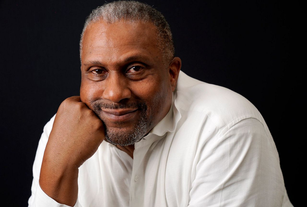 No apology: Tavis Smiley makes comeback bid after PBS firing