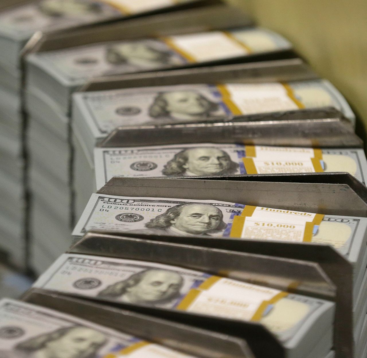 7 striking facts about the money tech companies are making