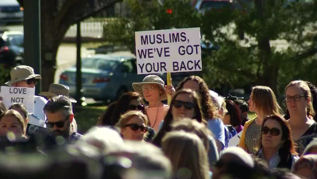 Muslims, Supporters Rally at Texas State Capitol; Share Message of Peace