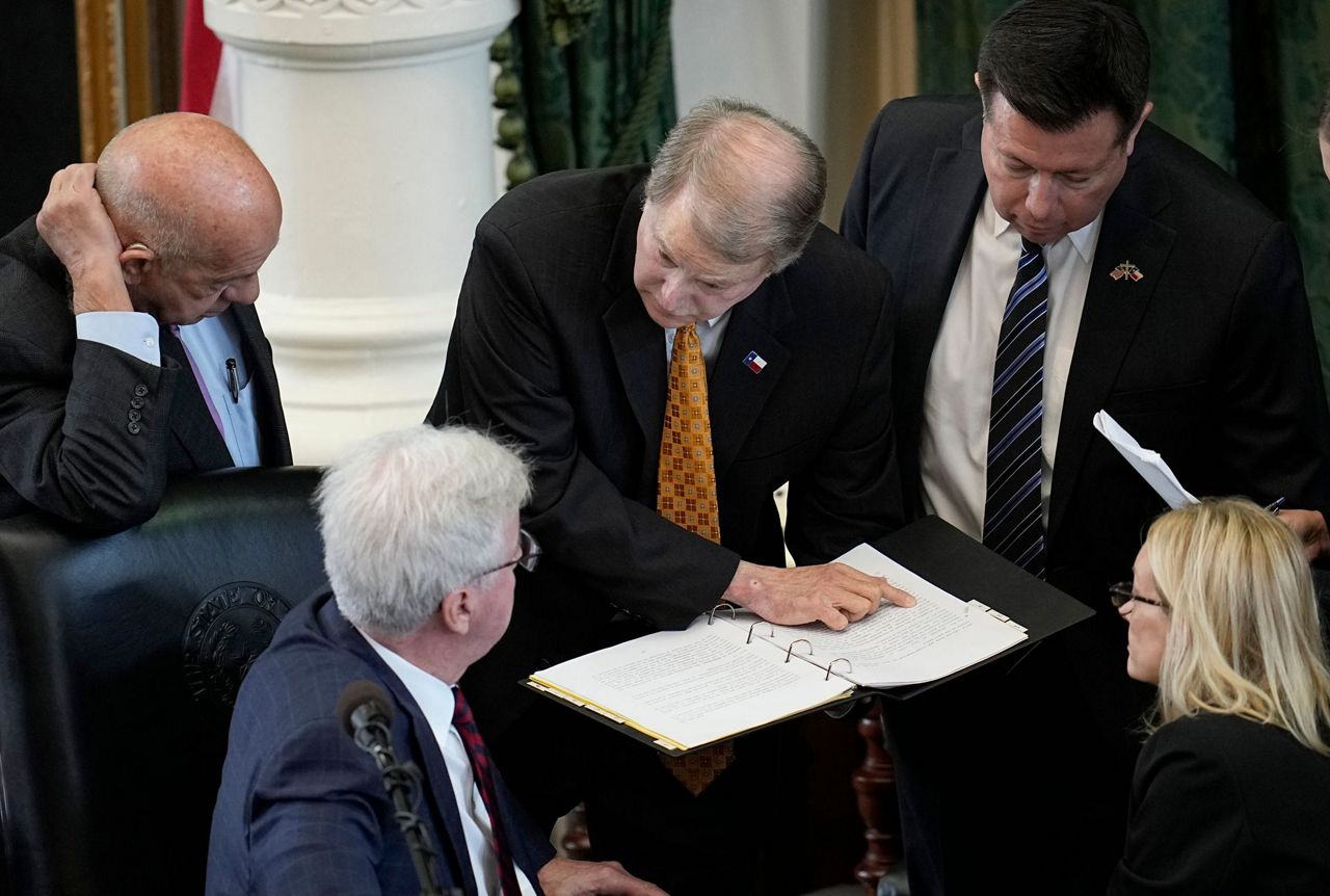 Woman with whom Texas AG Ken Paxton is said to have had an affair ...