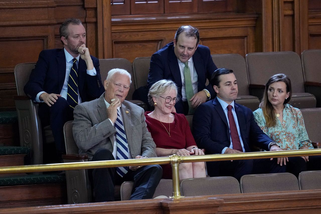 Deliberations in Texas Attorney General Ken Paxton's impeachment trial ...