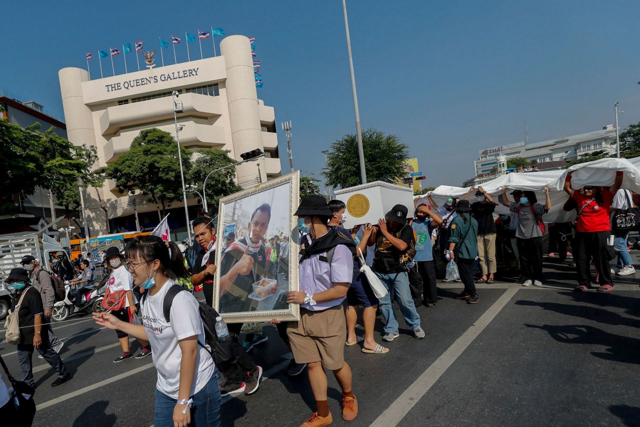 Thai protesters rally again, promote a diversity of causes