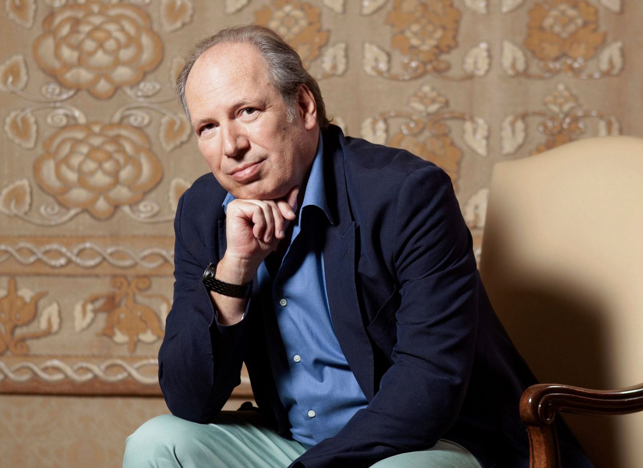 'Lion King' composer Hans Zimmer finds circle of life