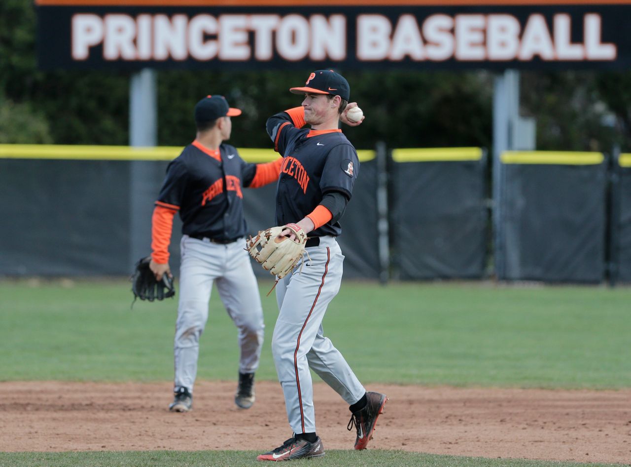 Jake hopes to become 4th generation of major league Boones