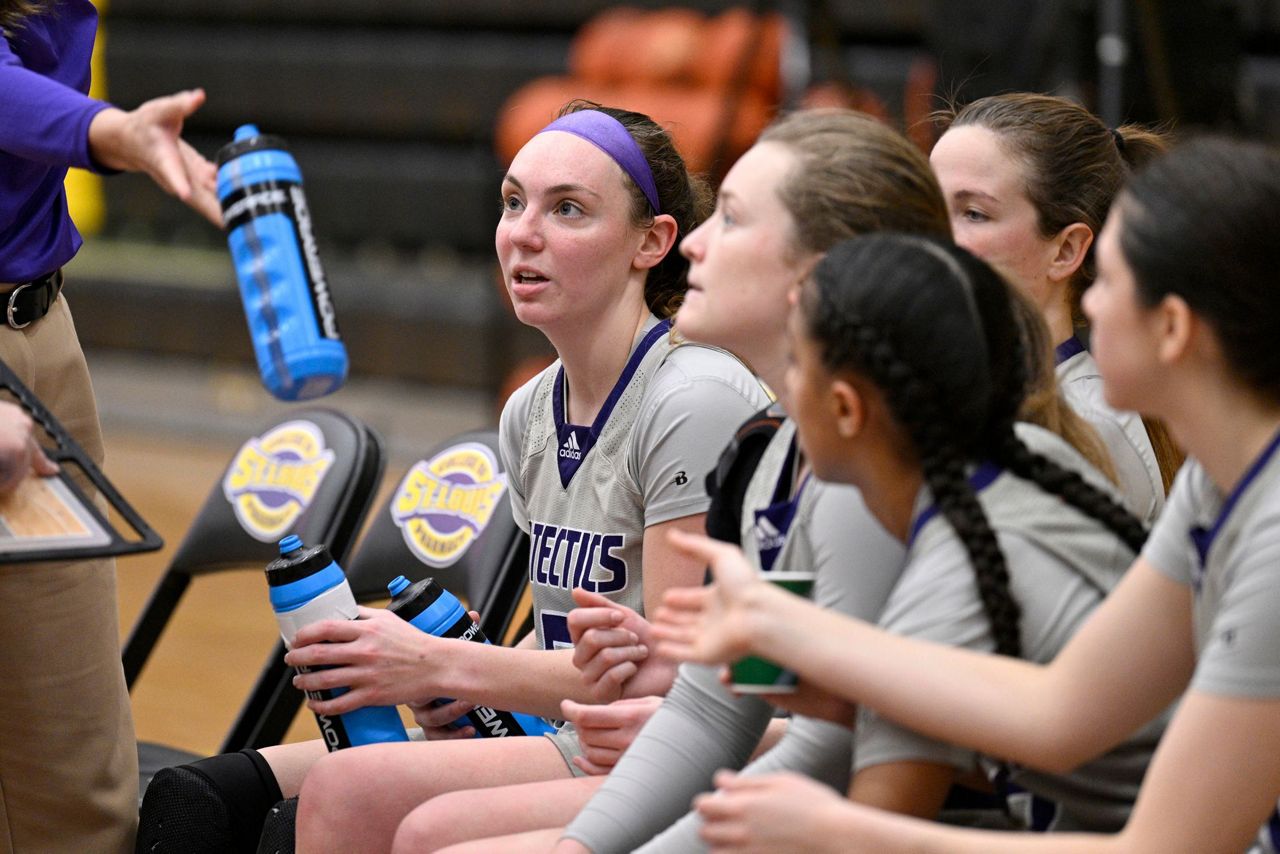 Meet Grace Beyer, the small-school scoring phenom Iowa star Caitlin ...