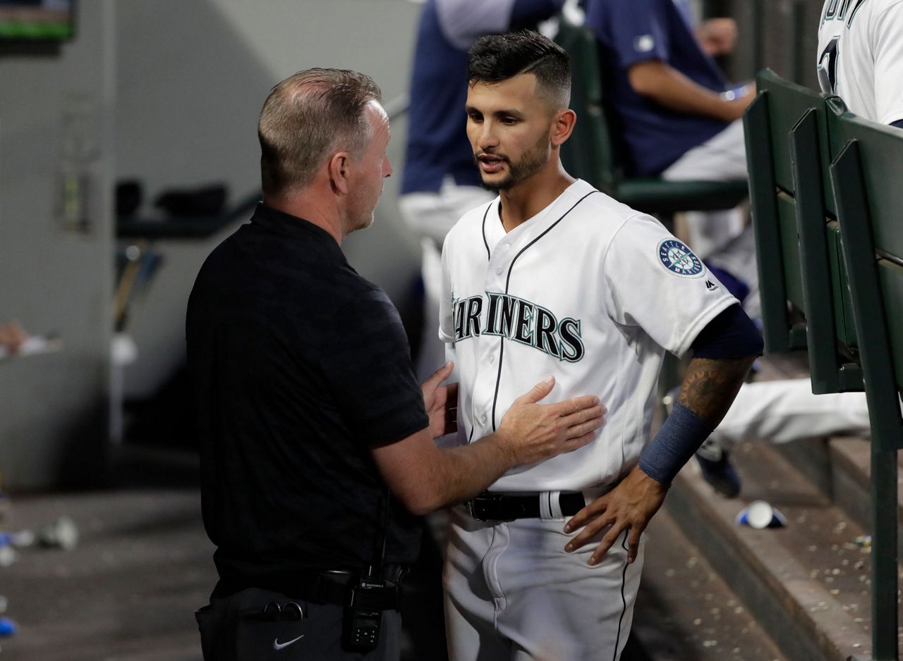 Mariners rookie Tim Lopes beaned in 1st major league start