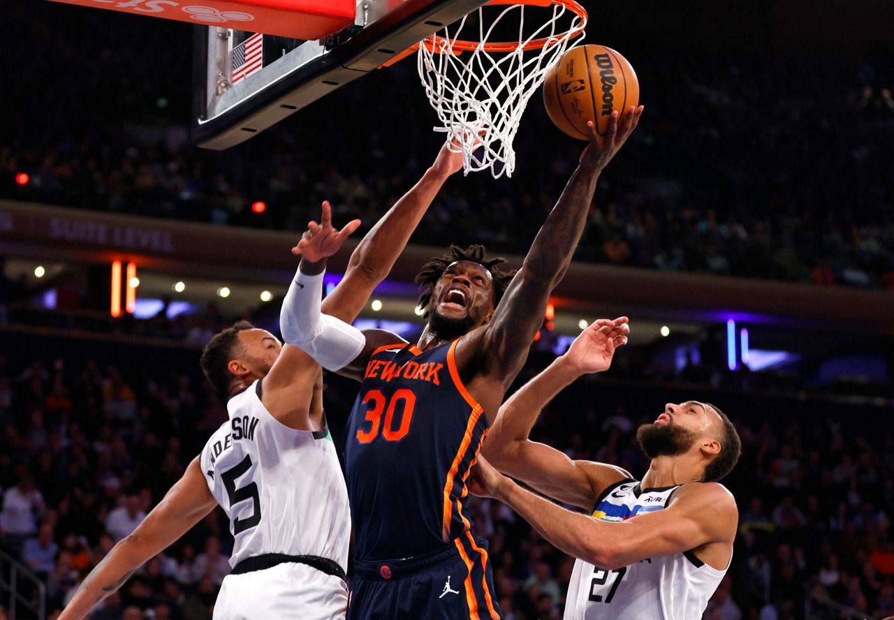 Julius Randle scores 57 points, ties 3rd-highest for Knicks