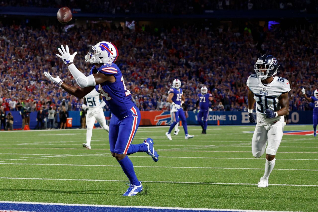 Diggs scores 3 TDs for Bills in 41-7 rout of Titans