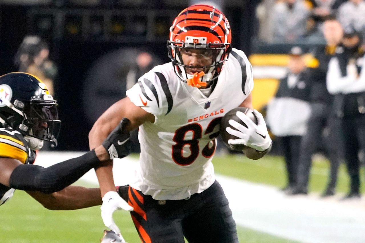 The Titans bolster wide receiving group by adding Tyler Boyd, AP source ...
