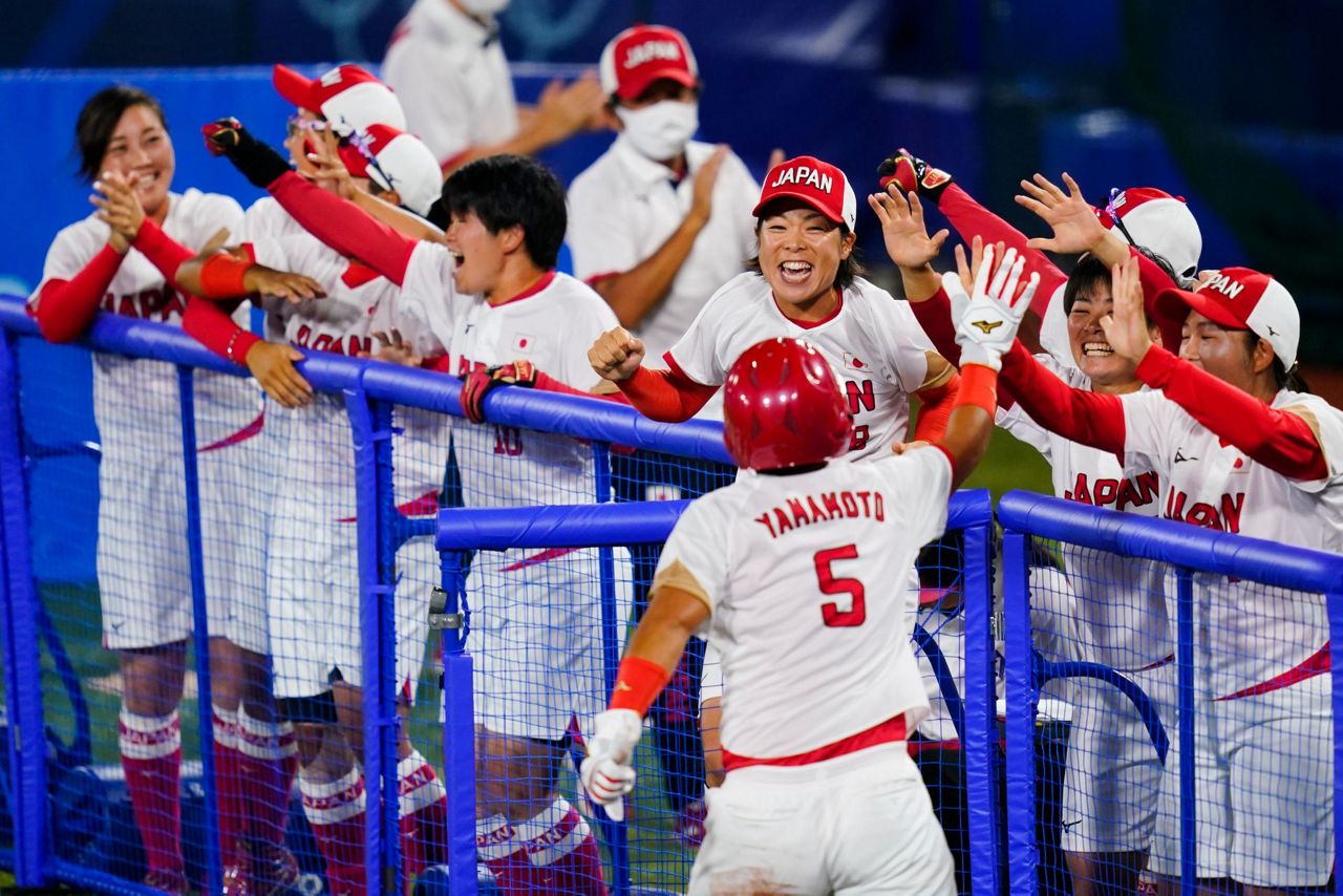 Japan beats US 2-0, turns incredible DP to win softball gold