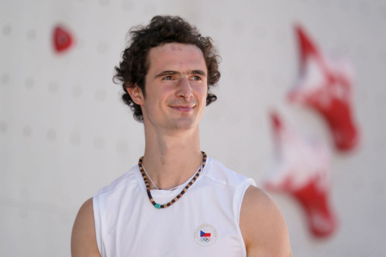 "Uuuh-aaah!" Sport climbing's Ondra screams his way to top