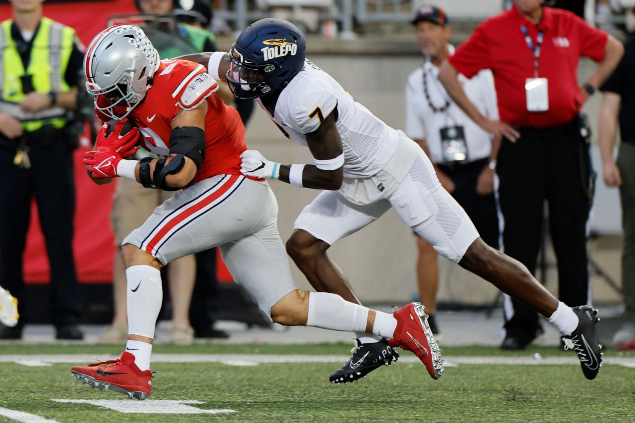 Stroud throws 5 TD passes, No. 3 Ohio St routs Toledo 77-21