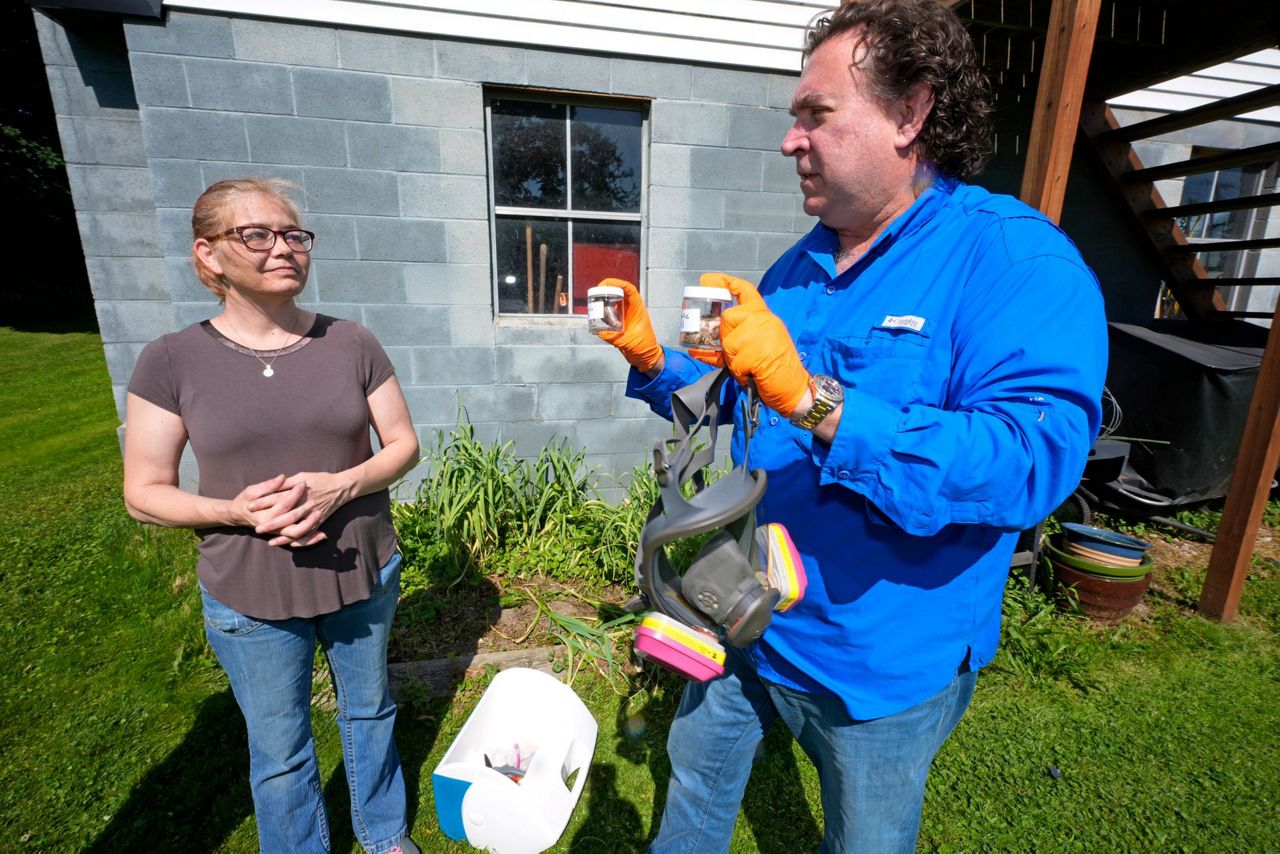 Citing toxins in garlic, group says EPA should have warned about ...